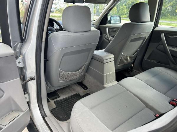 Pelēks BMW X3 2006 Alīta, ar dzinēja tilpumu 2.00 L un nobraukumu 419 tūkst. km par 2800 €, foto 11 vietnē AUTOMOTO.COM.LV