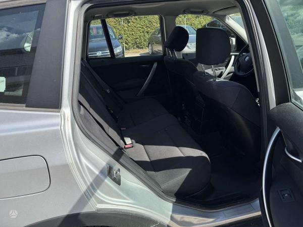 Pelēks BMW X3 2006 Panevēža, ar dzinēja tilpumu 2.00 L un nobraukumu 219 tūkst. km par 3500 €, foto 9 vietnē AUTOMOTO.COM.LV