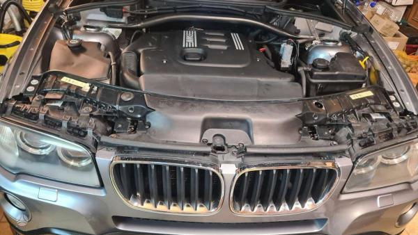 Grey BMW X3 2007 in Siauliai, with an engine capacity of 2.00 L and mileage of 241 thousand km for 3950 €, photo 4 on AUTOMOTO.COM.LV