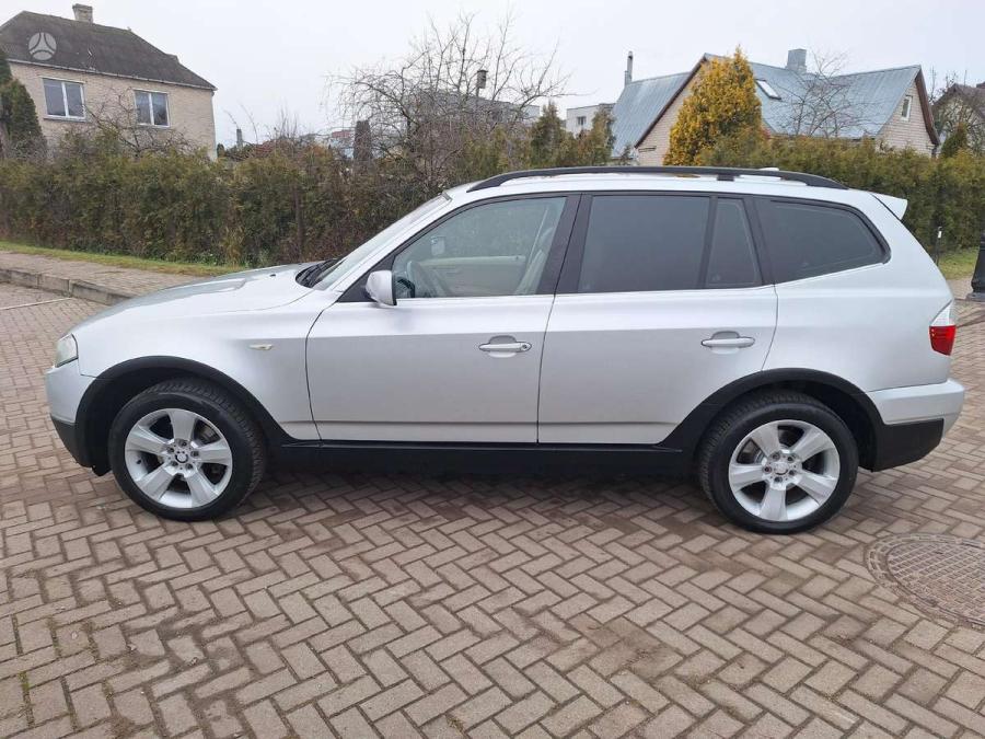 Grey BMW X3 2007 in Jonava, with an engine capacity of 2.99 L and mileage of 285 thousand km for 4300 €, photo 12 on AUTOMOTO.COM.LV