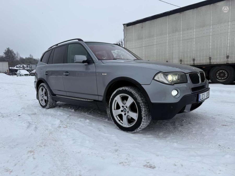 Grey BMW X3 2007 in Birstonas, with an engine capacity of 2.99 L and mileage of 348 thousand km for 4499 €, photo 2 on AUTOMOTO.COM.LV