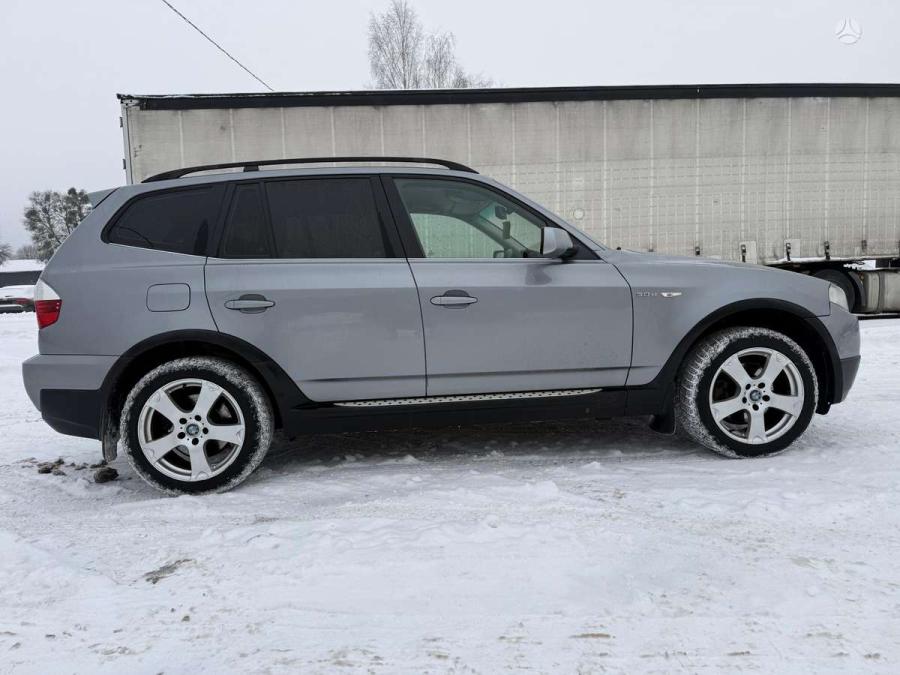 Grey BMW X3 2007 in Birstonas, with an engine capacity of 2.99 L and mileage of 348 thousand km for 4499 €, photo 4 on AUTOMOTO.COM.LV