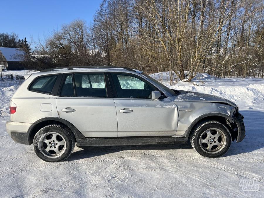 Pelēks BMW X3 2007 Anykščiai, ar dzinēja tilpumu 2.00 L un nobraukumu 355 tūkst. km par 3100 €, foto 3 vietnē AUTOMOTO.COM.LV