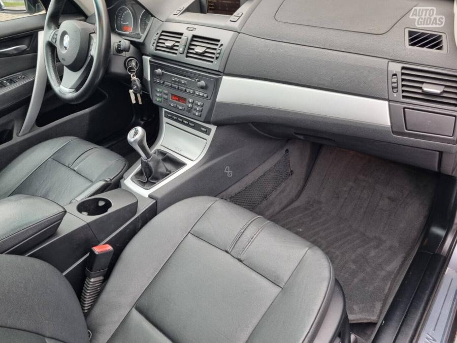 Grey BMW X3 2007 in Siauliai, with an engine capacity of 2.00 L and mileage of 238 thousand km for 4900 €, photo 16 on AUTOMOTO.COM.LV