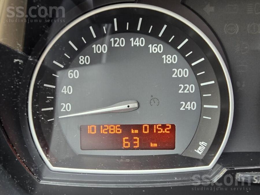 Grey BMW X3 2007 in Rezekne, with an engine capacity of 2.00 L and mileage of 0 thousand km for 5900 €, photo 15 on AUTOMOTO.COM.LV
