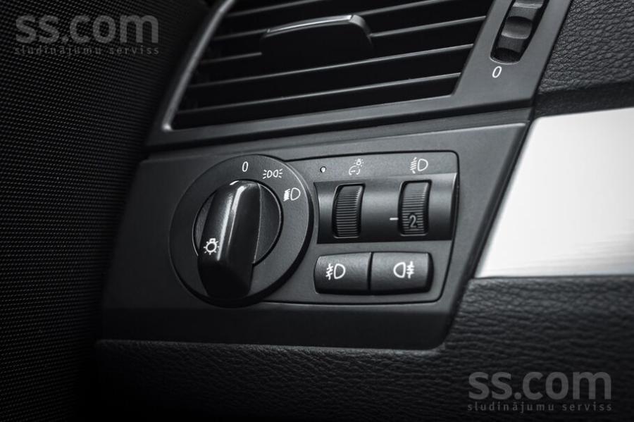 Pelēks BMW X3 2007 Rīga, ar dzinēja tilpumu 3.00 L un nobraukumu 274 tūkst. km par 6252 €, foto 24 vietnē AUTOMOTO.COM.LV