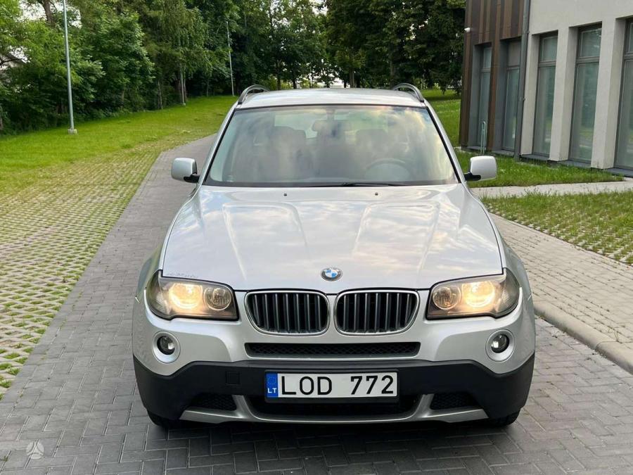 Grey BMW X3 2007 in Trakai, with an engine capacity of 2.99 L and mileage of 330 thousand km for 3300 €, photo 3 on AUTOMOTO.COM.LV