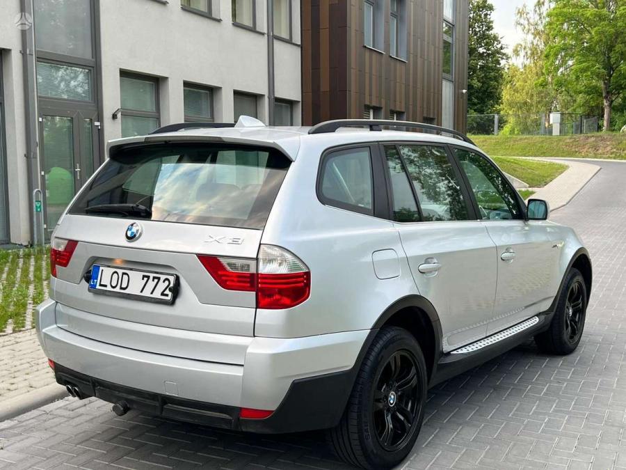 Grey BMW X3 2007 in Trakai, with an engine capacity of 2.99 L and mileage of 330 thousand km for 3300 €, photo 5 on AUTOMOTO.COM.LV