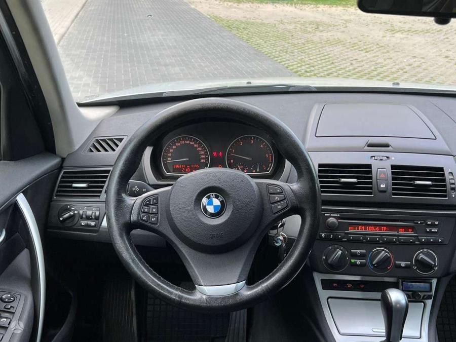 Grey BMW X3 2007 in Trakai, with an engine capacity of 2.99 L and mileage of 330 thousand km for 3300 €, photo 10 on AUTOMOTO.COM.LV