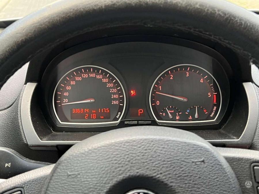 Grey BMW X3 2007 in Trakai, with an engine capacity of 2.99 L and mileage of 330 thousand km for 3300 €, photo 13 on AUTOMOTO.COM.LV
