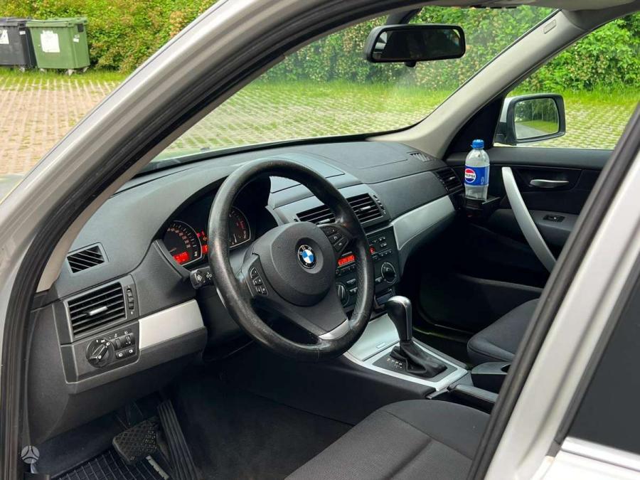 Grey BMW X3 2007 in Trakai, with an engine capacity of 2.99 L and mileage of 330 thousand km for 3300 €, photo 14 on AUTOMOTO.COM.LV