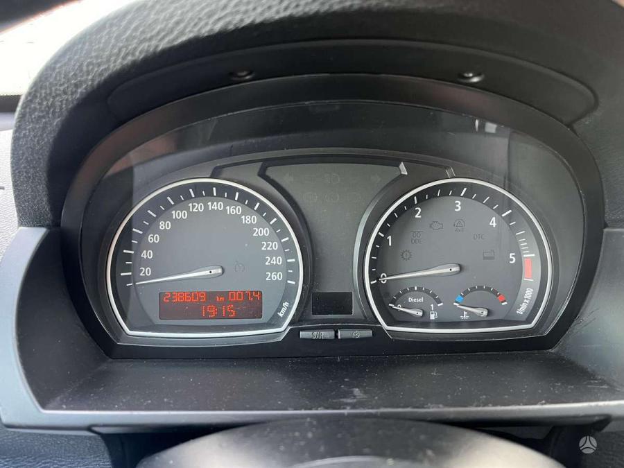Pelēks BMW X3 2007 Panevēža, ar dzinēja tilpumu 2.99 L un nobraukumu 239 tūkst. km par 4600 €, foto 11 vietnē AUTOMOTO.COM.LV