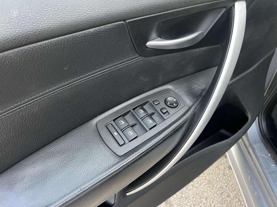Pelēks BMW X3 2007 Panevēža, ar dzinēja tilpumu 2.99 L un nobraukumu 239 tūkst. km par 4600 €, foto 14 vietnē AUTOMOTO.COM.LV