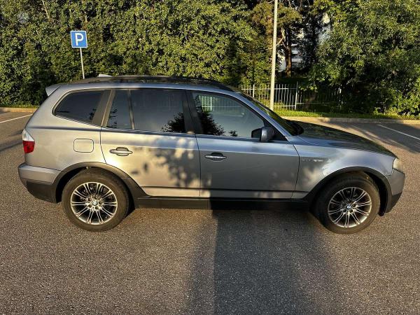 Pelēks BMW X3 2007 Viļņa, ar dzinēja tilpumu 2.99 L un nobraukumu 277 tūkst. km par 4600 €, foto 4 vietnē AUTOMOTO.COM.LV
