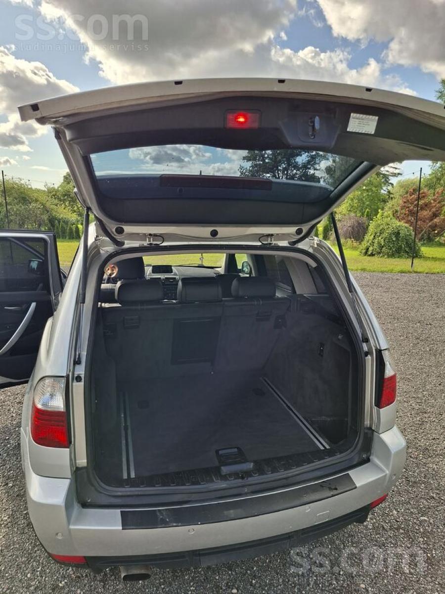 Grey BMW X3 2007 in Riga, with an engine capacity of 2.00 L and mileage of 257 thousand km for 5300 €, photo 17 on AUTOMOTO.COM.LV