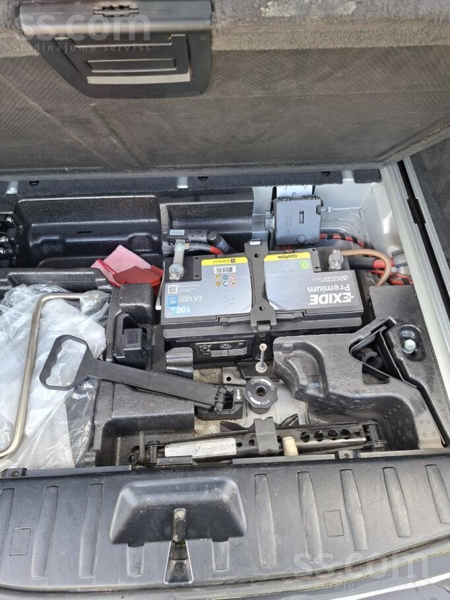 Grey BMW X3 2007 in Riga, with an engine capacity of 2.00 L and mileage of 257 thousand km for 5300 €, photo 19 on AUTOMOTO.COM.LV