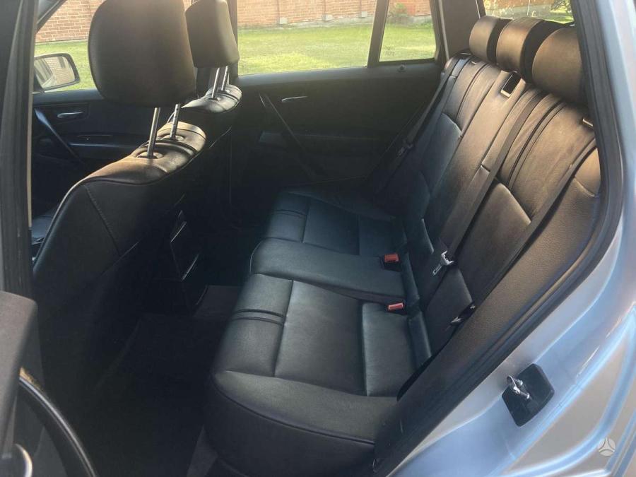 Grey BMW X3 2007 in Vilnius, with an engine capacity of 2.99 L and mileage of 300 thousand km for 2999 €, photo 19 on AUTOMOTO.COM.LV