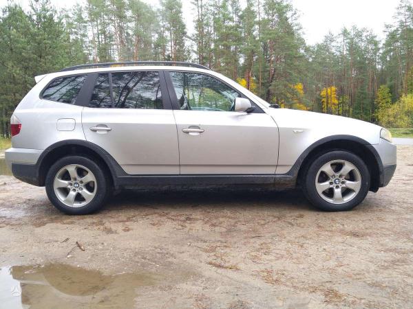 Grey BMW X3 2007 in Vilnius, with an engine capacity of 2.50 L and mileage of 280 thousand km for 1650 €, photo 2 on AUTOMOTO.COM.LV