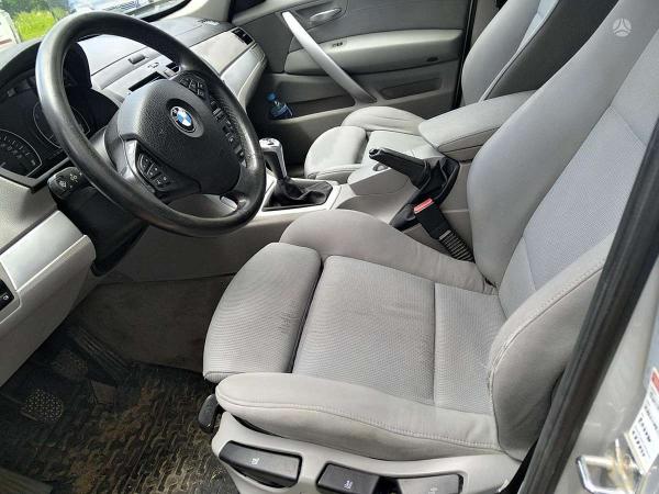 Grey BMW X3 2007 in Vilnius, with an engine capacity of 2.50 L and mileage of 280 thousand km for 1650 €, photo 4 on AUTOMOTO.COM.LV