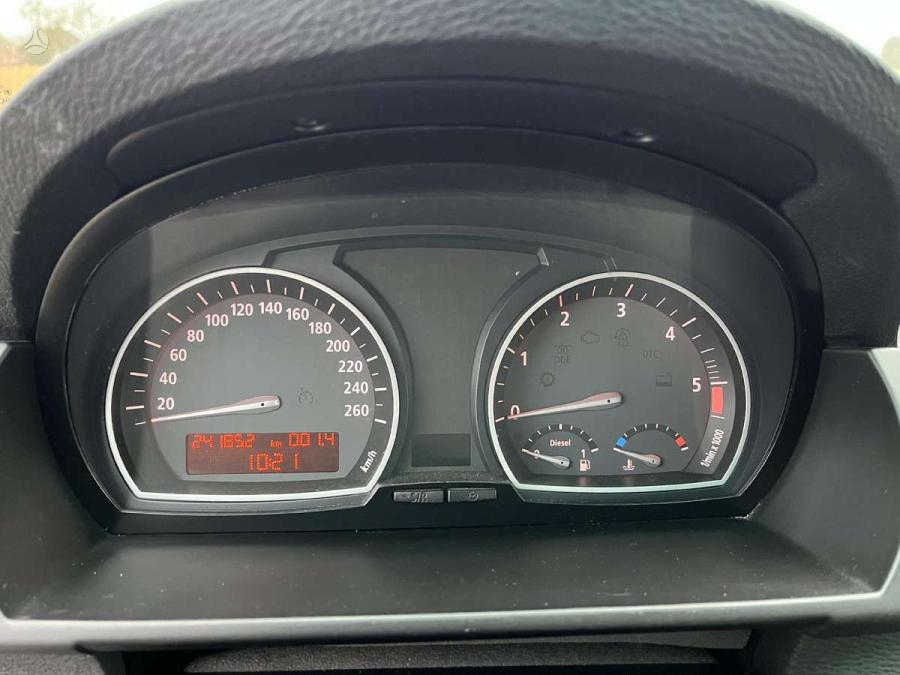 Grey BMW X3 2008 in Panevezys, with an engine capacity of 2.99 L and mileage of 242 thousand km for 5400 €, photo 12 on AUTOMOTO.COM.LV