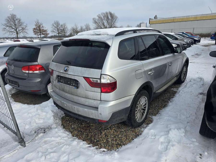 Grey BMW X3 2008 in Marijampole, with an engine capacity of 2.00 L and mileage of 260 thousand km for 4700 €, photo 4 on AUTOMOTO.COM.LV