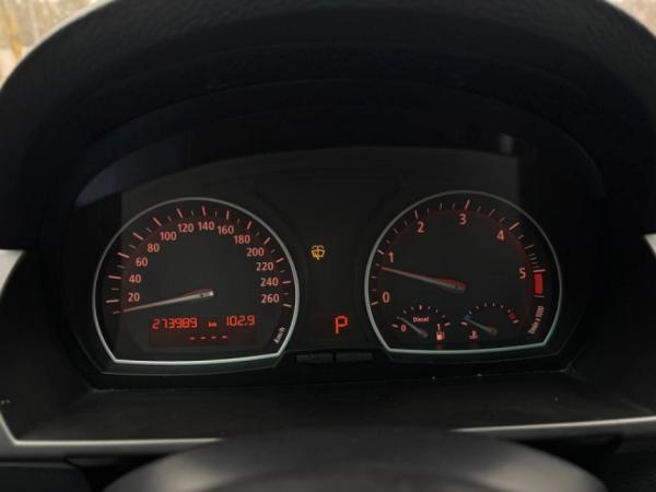 Pelēks BMW X3 2008 Rīga, ar dzinēja tilpumu 3.00 L un nobraukumu 274 tūkst. km par 5999 €, foto 4 vietnē AUTOMOTO.COM.LV
