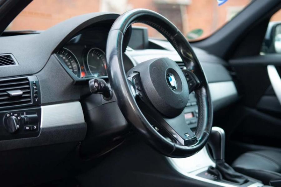Grey BMW X3 2008 in Riga, with an engine capacity of 3.00 L and mileage of 285 thousand km for 7290 €, photo 7 on AUTOMOTO.COM.LV