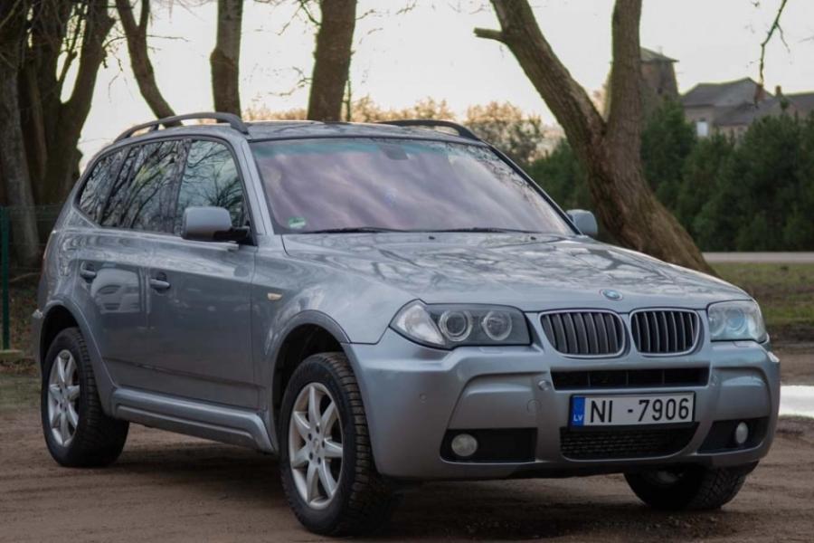 Grey BMW X3 2008 in Riga, with an engine capacity of 3.00 L and mileage of 285 thousand km for 7290 €, photo 13 on AUTOMOTO.COM.LV