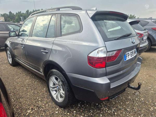 Grey BMW X3 2008 in Utena, with an engine capacity of 2.99 L and mileage of 258 thousand km for 4400 €, photo 5 on AUTOMOTO.COM.LV