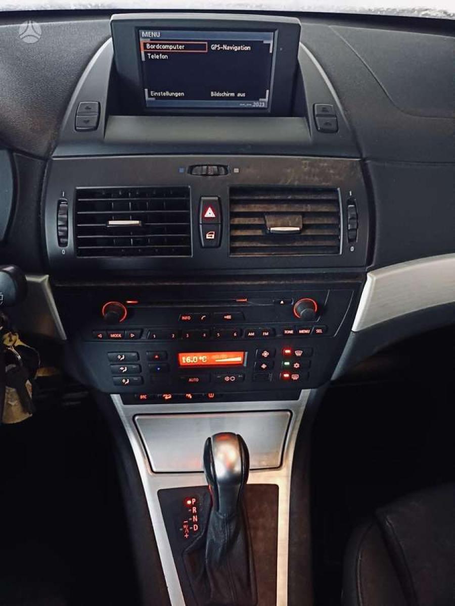 Pelēks BMW X3 2008 Utena, ar dzinēja tilpumu 2.00 L un nobraukumu 173 tūkst. km par 6650 €, foto 21 vietnē AUTOMOTO.COM.LV
