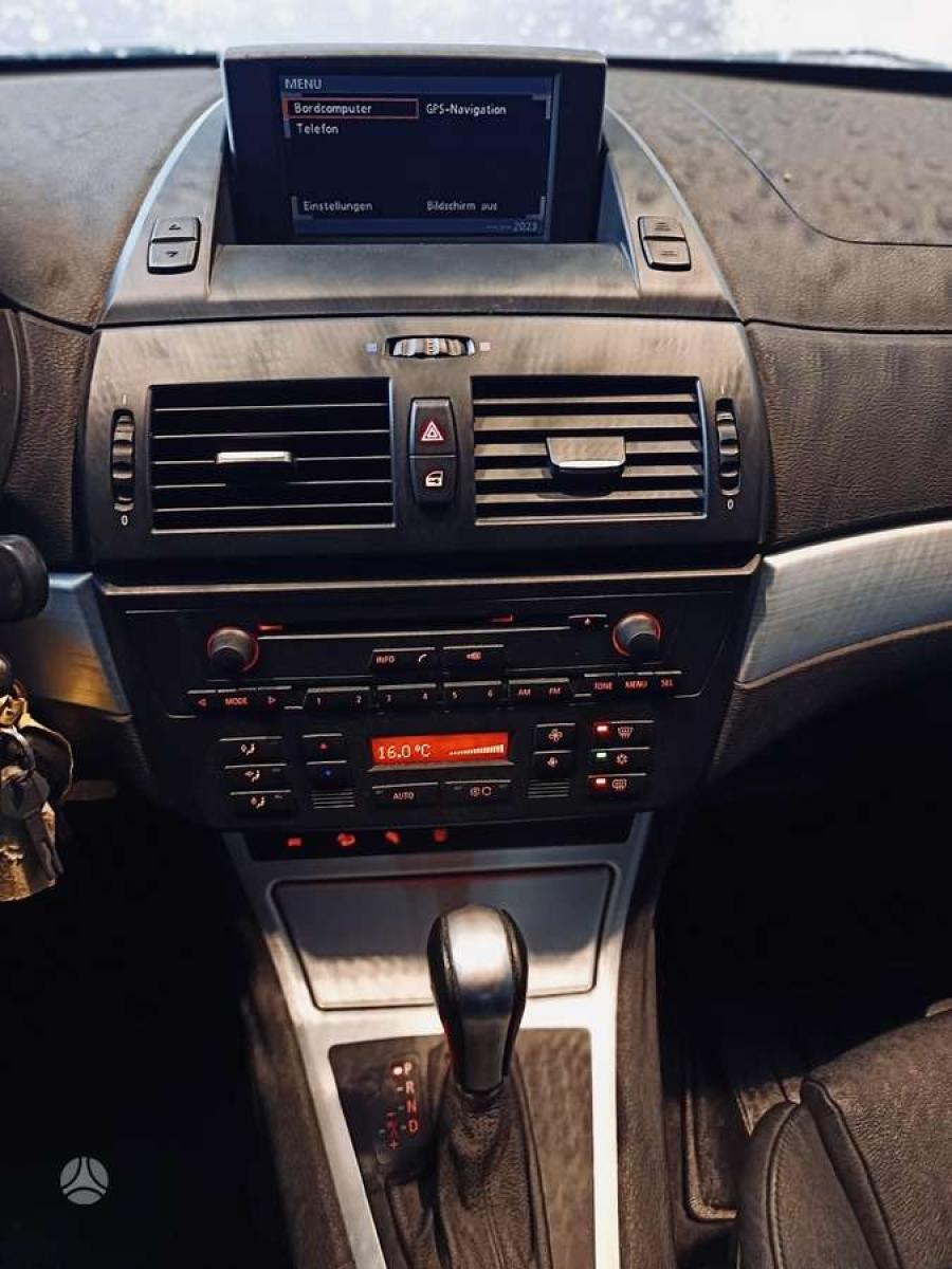 Pelēks BMW X3 2008 Utena, ar dzinēja tilpumu 2.00 L un nobraukumu 173 tūkst. km par 6650 €, foto 42 vietnē AUTOMOTO.COM.LV