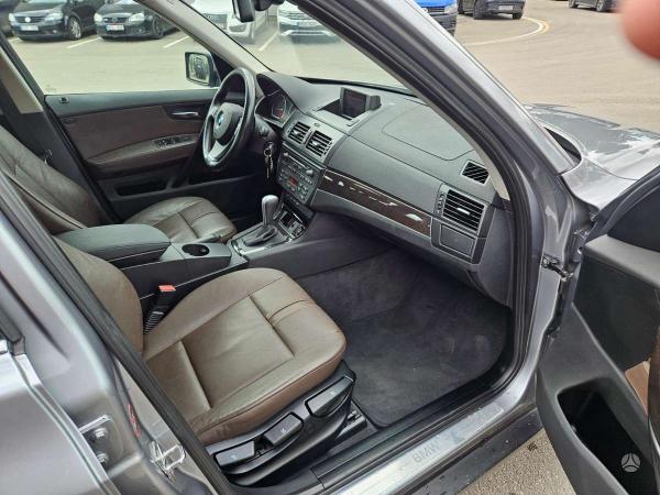 Pelēks BMW X3 2008 Panevēža, ar dzinēja tilpumu 2.99 L un nobraukumu 242 tūkst. km par 4700 €, foto 6 vietnē AUTOMOTO.COM.LV