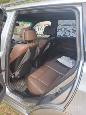 Grey BMW X3 2008 in Riga, with an engine capacity of 3.00 L and mileage of 287 thousand km for 8100 €, photo 15 on AUTOMOTO.COM.LV