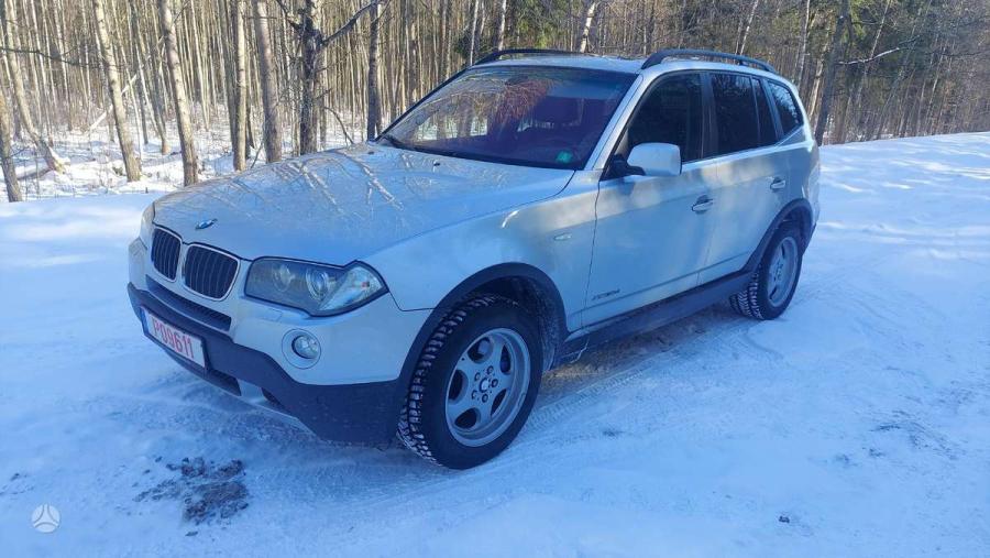 Pelēks BMW X3 2009 Marijampole, ar dzinēja tilpumu 2.00 L un nobraukumu 282 tūkst. km par 5400 €, foto 1 vietnē AUTOMOTO.COM.LV