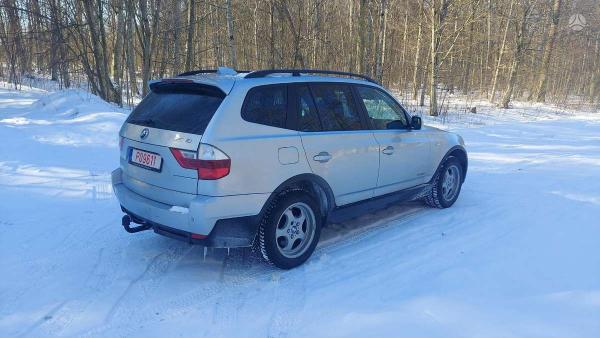 Grey BMW X3 2009 in Marijampole, with an engine capacity of 2.00 L and mileage of 282 thousand km for 5400 €, photo 6 on AUTOMOTO.COM.LV