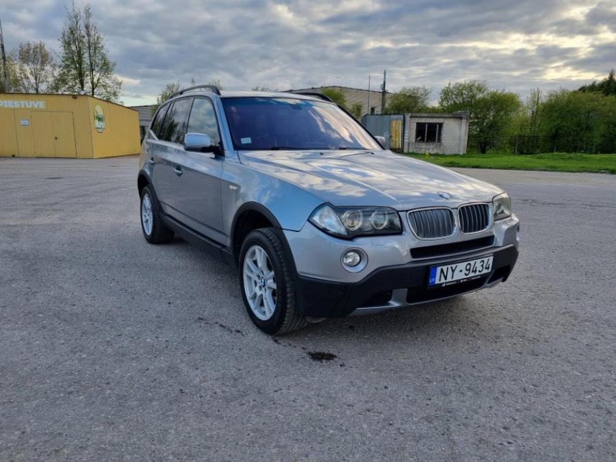 Grey BMW X3 2009 in Riga, with an engine capacity of 2.00 L and mileage of 226 thousand km for 7770 €, photo 4 on AUTOMOTO.COM.LV