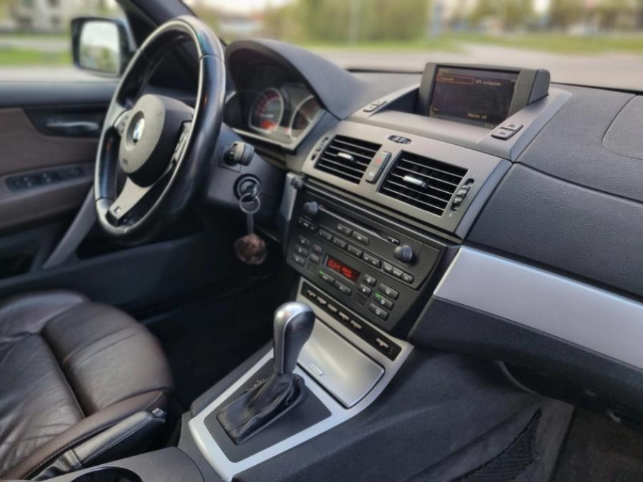 Grey BMW X3 2009 in Riga, with an engine capacity of 2.00 L and mileage of 226 thousand km for 7770 €, photo 25 on AUTOMOTO.COM.LV