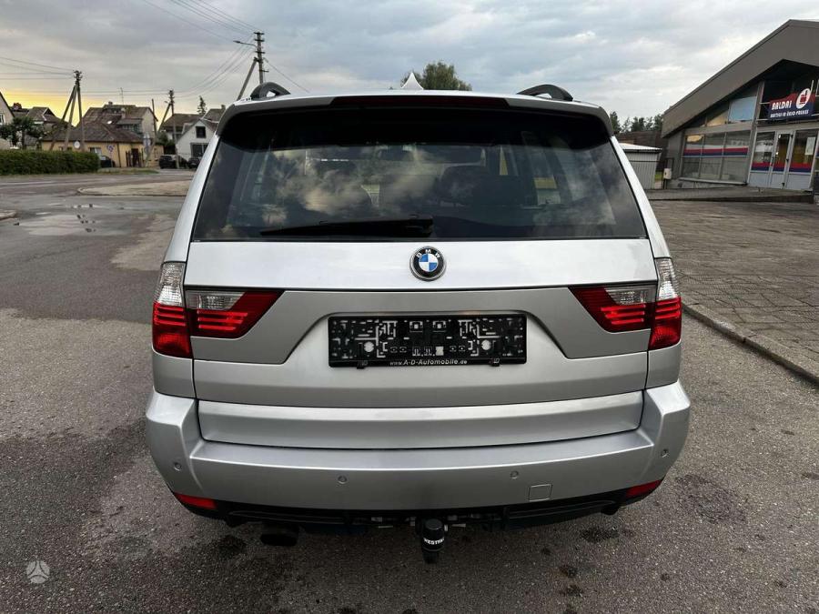 Grey BMW X3 2009 in Marijampole, with an engine capacity of 2.00 L and mileage of 303 thousand km for 4750 €, photo 5 on AUTOMOTO.COM.LV