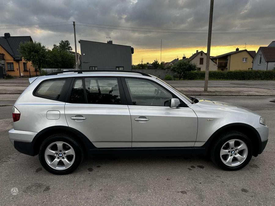 Grey BMW X3 2009 in Marijampole, with an engine capacity of 2.00 L and mileage of 303 thousand km for 4750 €, photo 7 on AUTOMOTO.COM.LV