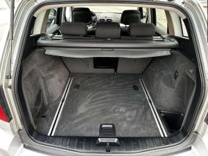 Grey BMW X3 2009 in Marijampole, with an engine capacity of 2.00 L and mileage of 303 thousand km for 4750 €, photo 13 on AUTOMOTO.COM.LV