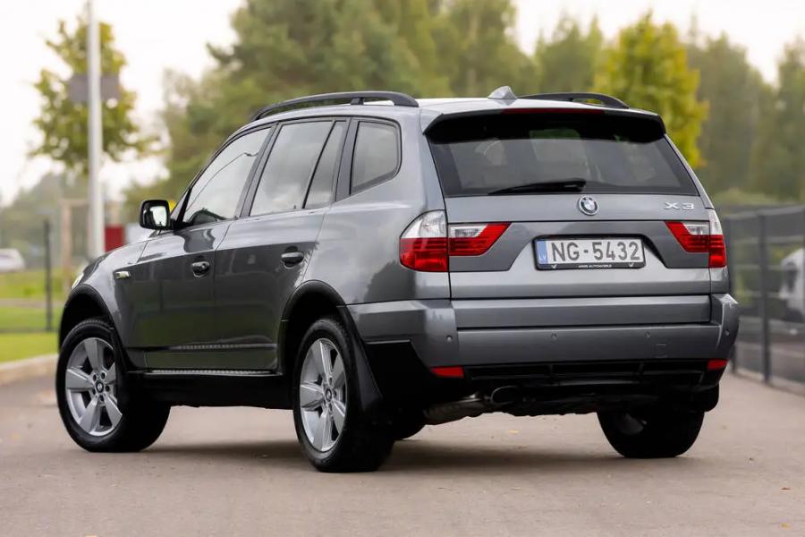 Pelēks BMW X3 2009 Jelgava, ar dzinēja tilpumu 2.00 L un nobraukumu 334 tūkst. km par 5250 €, foto 6 vietnē AUTOMOTO.COM.LV