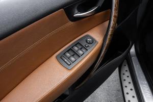 Pelēks BMW X3 2009 Jelgava, ar dzinēja tilpumu 2.00 L un nobraukumu 334 tūkst. km par 5250 €, foto 14 vietnē AUTOMOTO.COM.LV