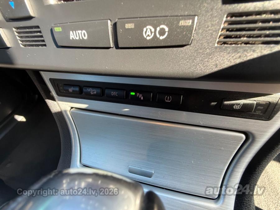 Pelēks BMW X3 2009 Tallina, ar dzinēja tilpumu 3.00 L un nobraukumu 210 tūkst. km par 7900 €, foto 22 vietnē AUTOMOTO.COM.LV