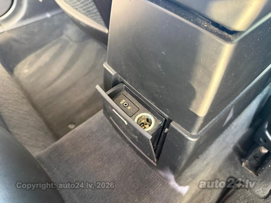 Pelēks BMW X3 2009 Tallina, ar dzinēja tilpumu 3.00 L un nobraukumu 210 tūkst. km par 7900 €, foto 26 vietnē AUTOMOTO.COM.LV