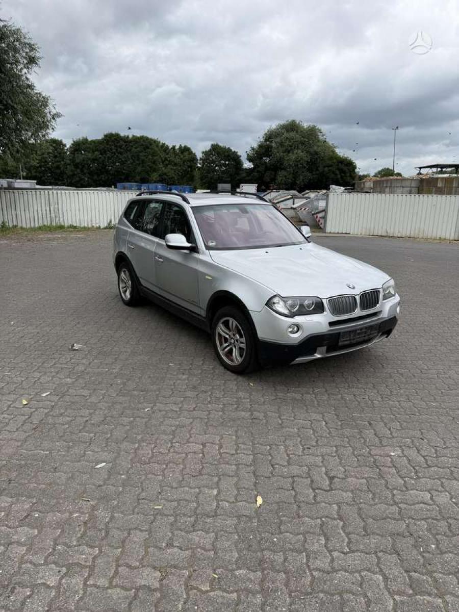 Grey BMW X3 2010 in Marijampole, with an engine capacity of 2.99 L and mileage of 444 thousand km for 3650 €, photo 1 on AUTOMOTO.COM.LV