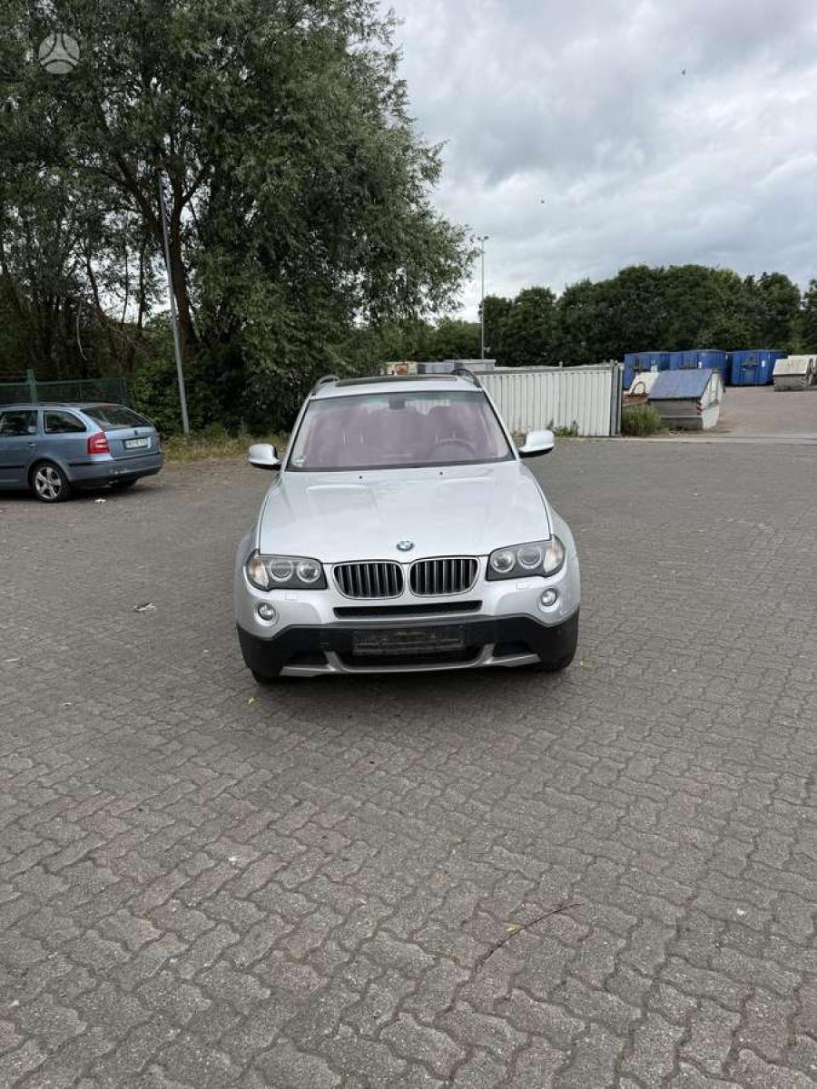 Grey BMW X3 2010 in Marijampole, with an engine capacity of 2.99 L and mileage of 444 thousand km for 3650 €, photo 3 on AUTOMOTO.COM.LV