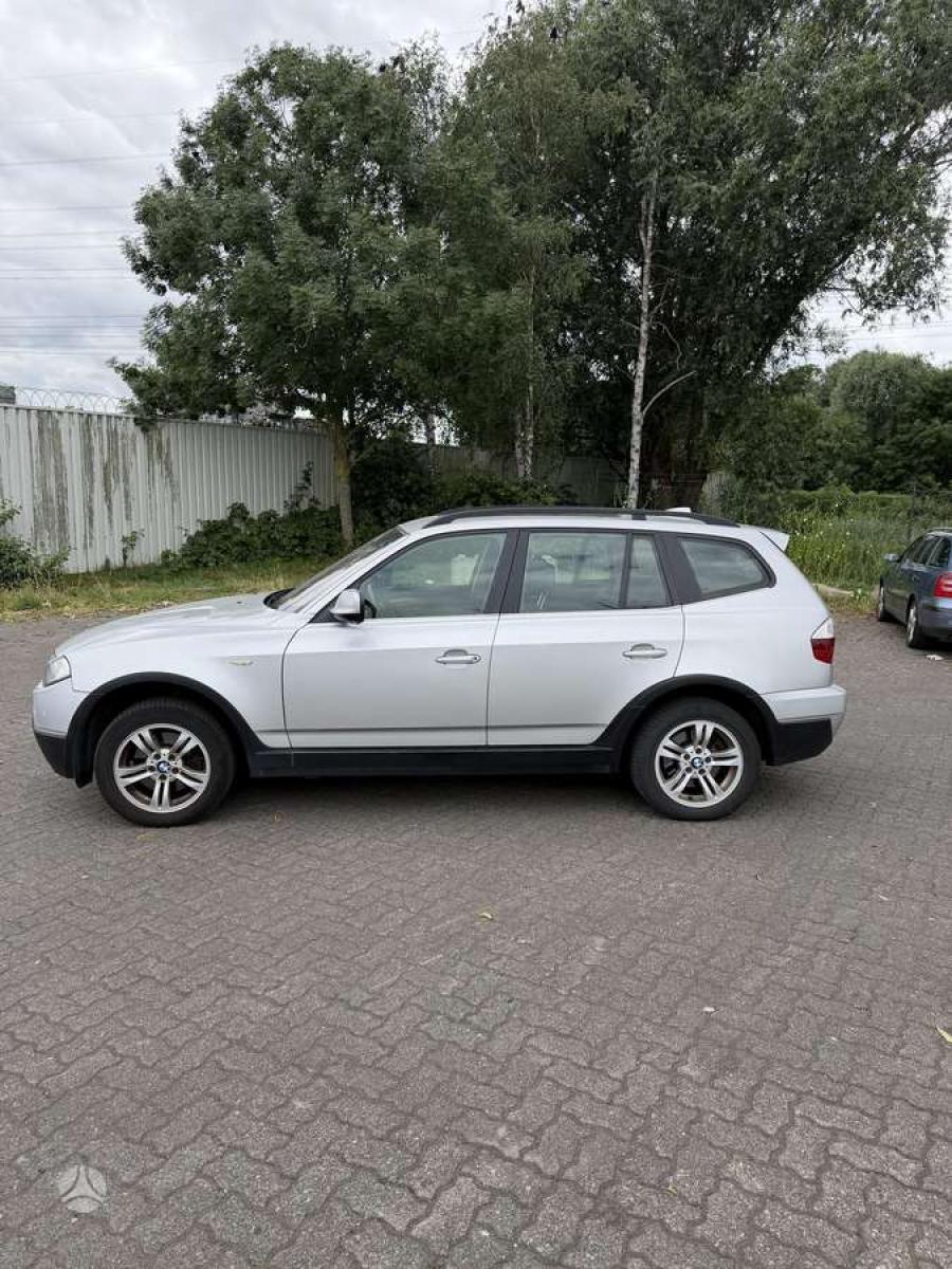 Grey BMW X3 2010 in Marijampole, with an engine capacity of 2.99 L and mileage of 444 thousand km for 3650 €, photo 5 on AUTOMOTO.COM.LV
