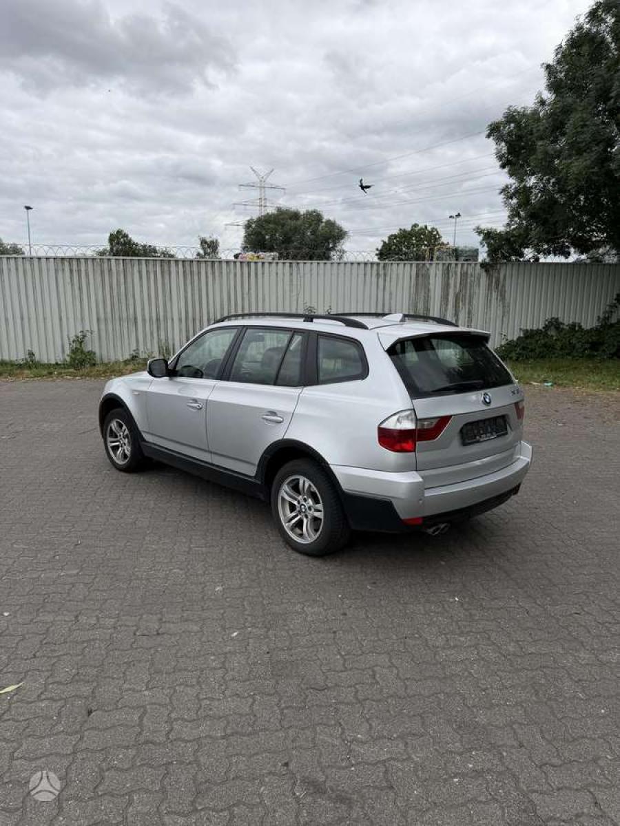 Grey BMW X3 2010 in Marijampole, with an engine capacity of 2.99 L and mileage of 444 thousand km for 3650 €, photo 6 on AUTOMOTO.COM.LV