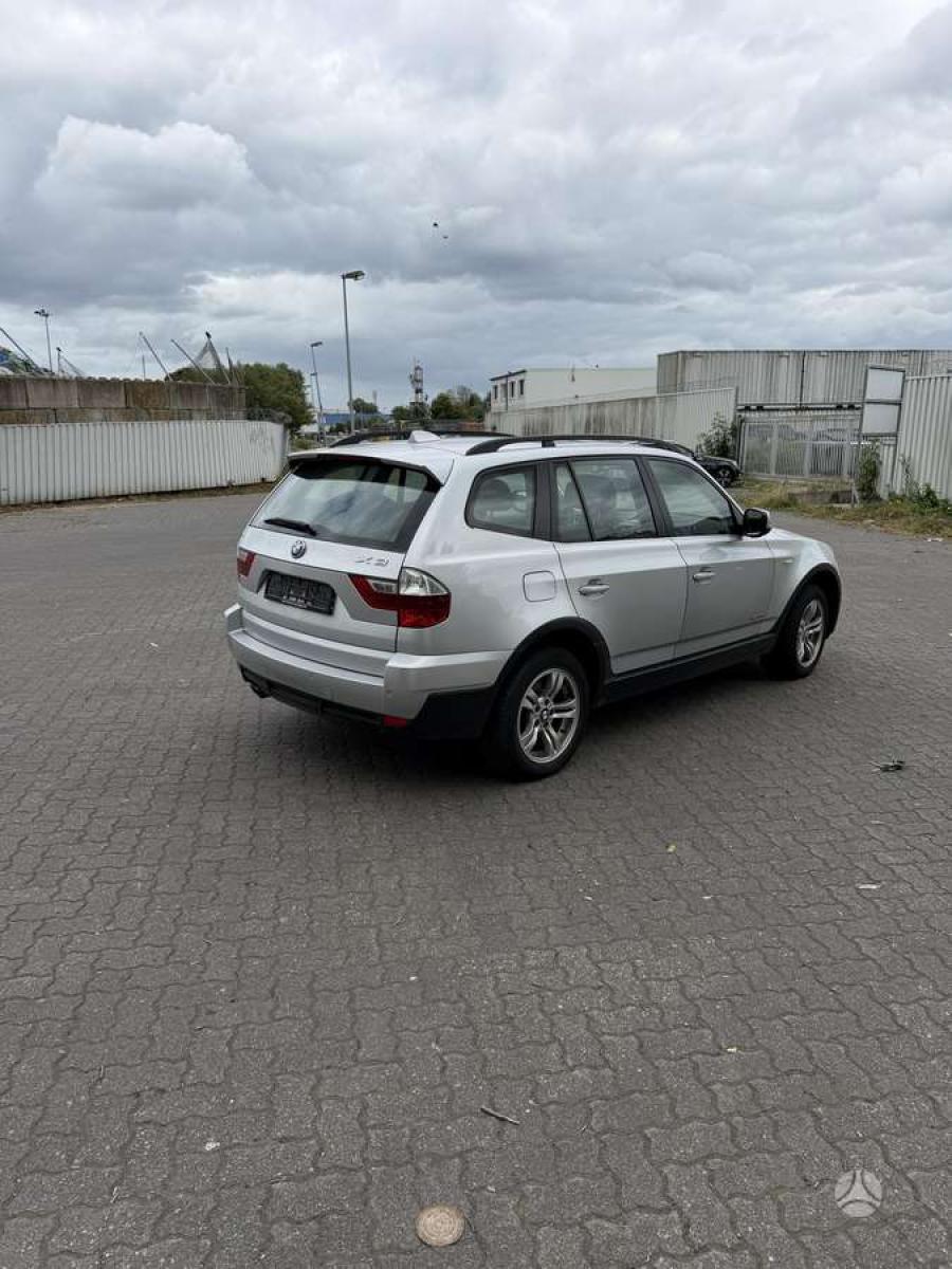 Grey BMW X3 2010 in Marijampole, with an engine capacity of 2.99 L and mileage of 444 thousand km for 3650 €, photo 8 on AUTOMOTO.COM.LV