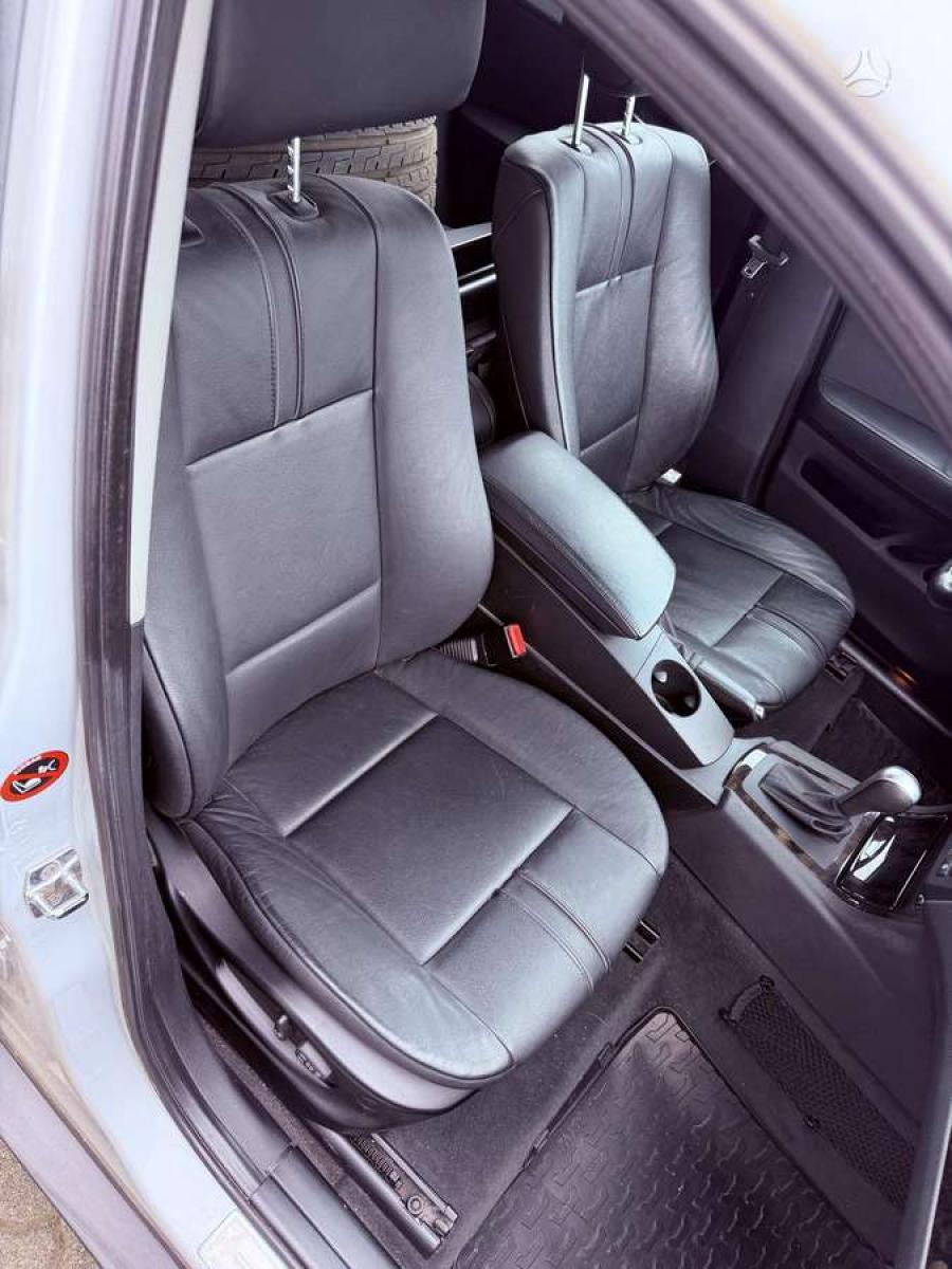 Grey BMW X3 2010 in Marijampole, with an engine capacity of 2.99 L and mileage of 444 thousand km for 3650 €, photo 15 on AUTOMOTO.COM.LV